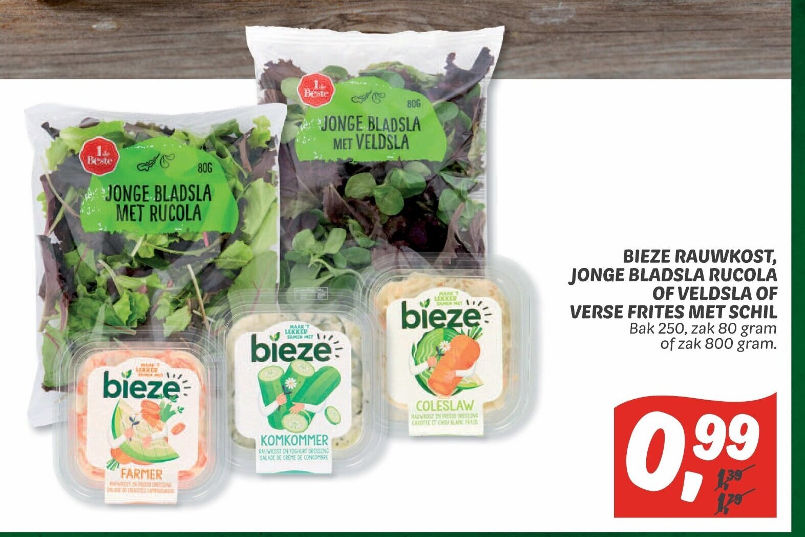 Bieze rauwkost, jonge bladsla rucola of veldsla of verse frites met ...