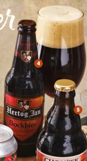 Bier met geroosterde en fruitige tonen. de gebrande bitterheid doet ...