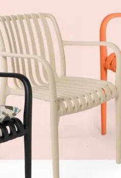 Stapelbare tuinstoel Lea - beige - 80x58x55 cm aanbieding bij Xenos