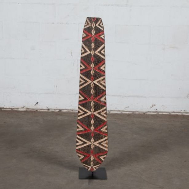 Oblong shield 5 offer at Weylandts