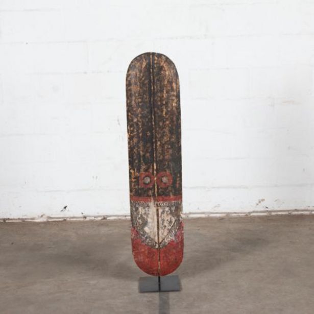 Oblong shield 3 offer at Weylandts