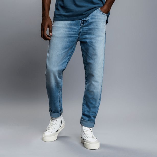 Union-dnm loose tapered light wash jeans offer at Markham